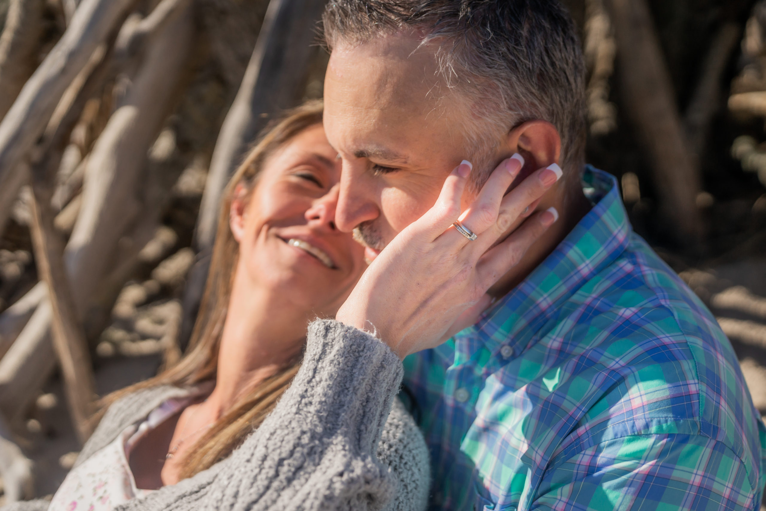 Engagement at Black rock beach Jacksonville - The Living Lenz
