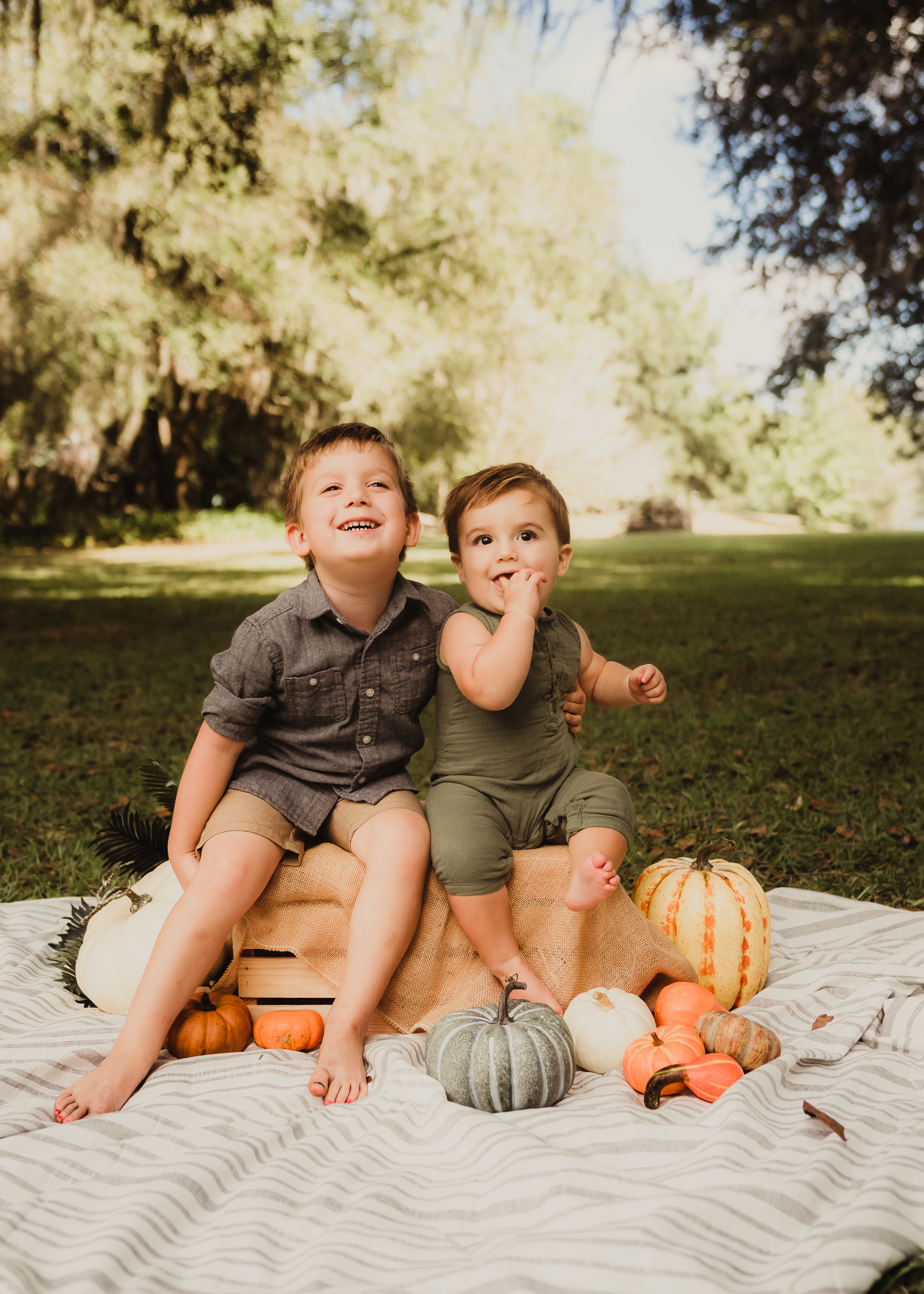 Fall Cake Smash in Kingsland Georgia - The Living Lenz